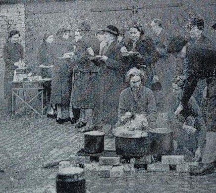 Guides at War – Leslie's Guiding History